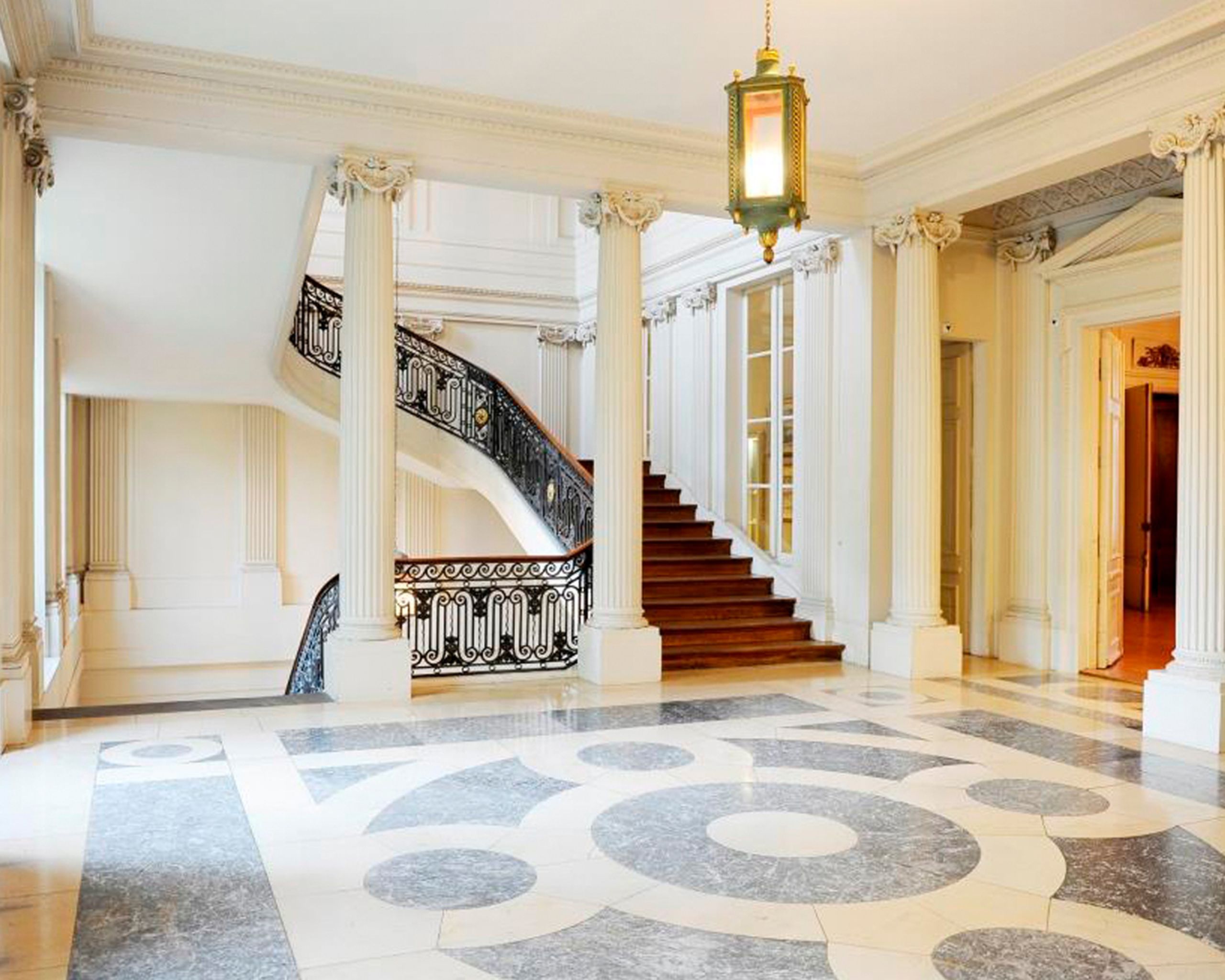 The magnificent Kirschgarten House